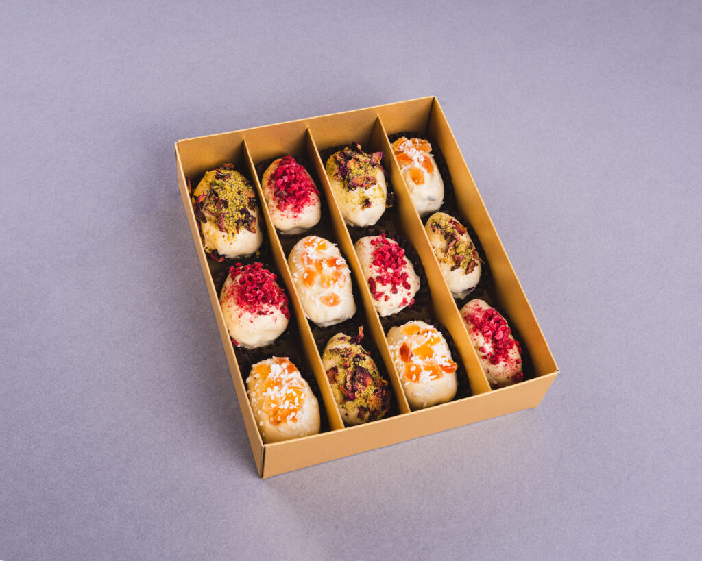 White Chocolate Gift Box – Date Emporium